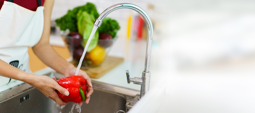 Choosing the Best Kitchen Faucet for Your Cooking Style – PlumbTile